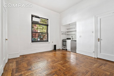 Alexander de Bordes - Real Estate Agent in New York, NY - Citysnap