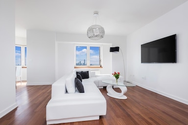 Alexandra Bellak - Real Estate Agent in New York, NY - Citysnap